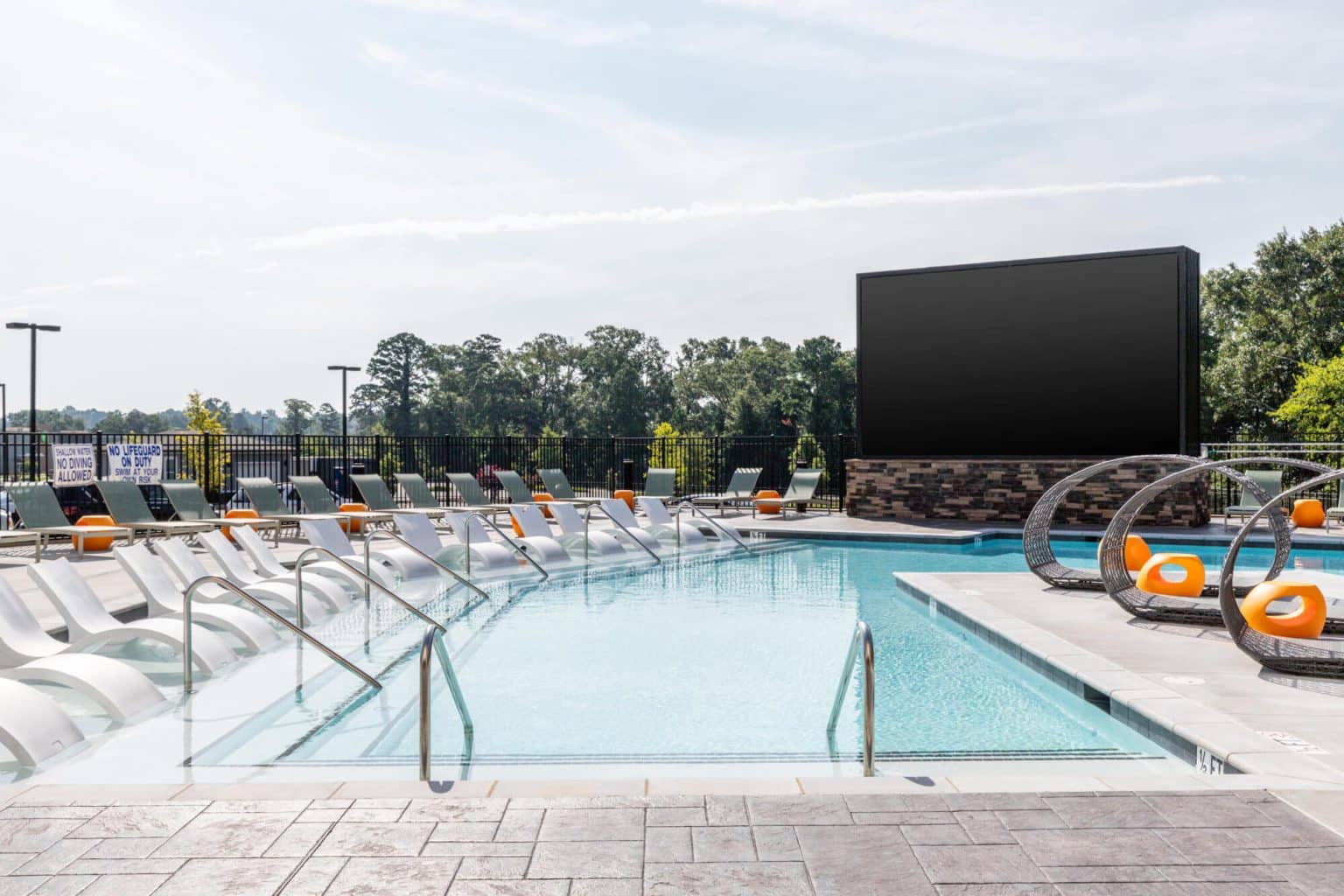 Features | Signature Hartwell Village | Apartments Near Clemson